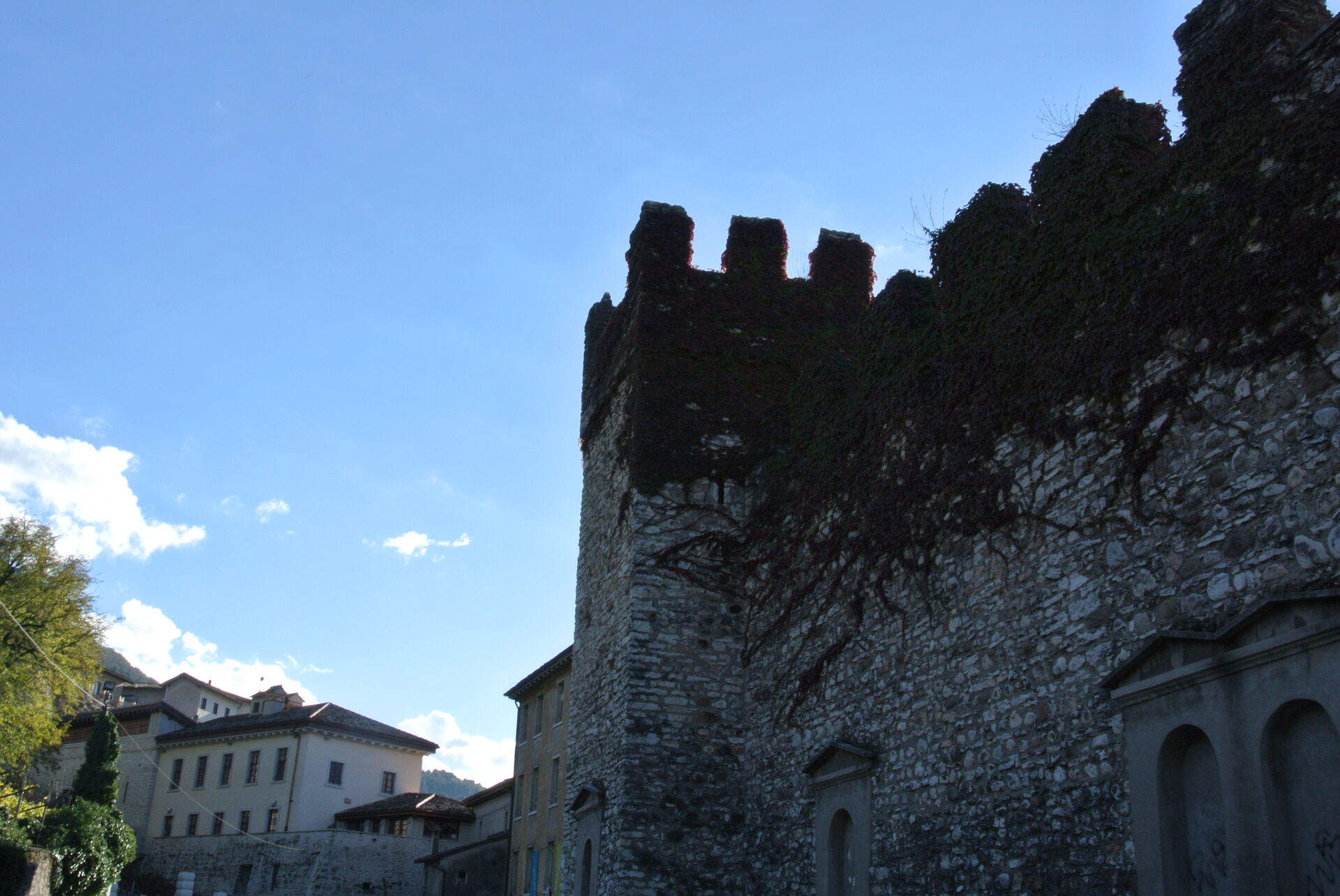 Mura della Città / Luoghi / Amministrazione / Comune di Rovereto ...